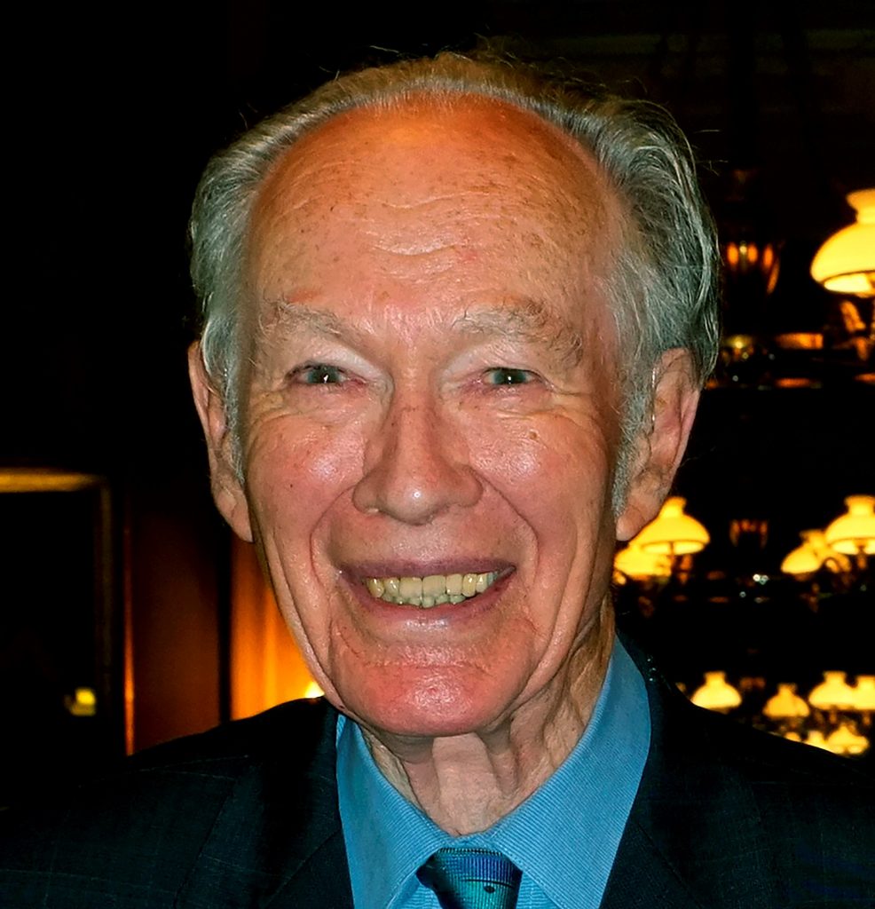 Alastair Stewart dies aged 96 - OMNI News