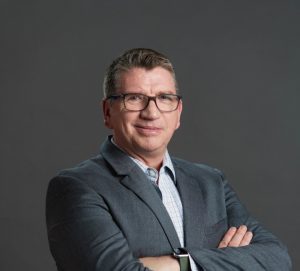 Steve Lewis dies aged 56 - OMNI News